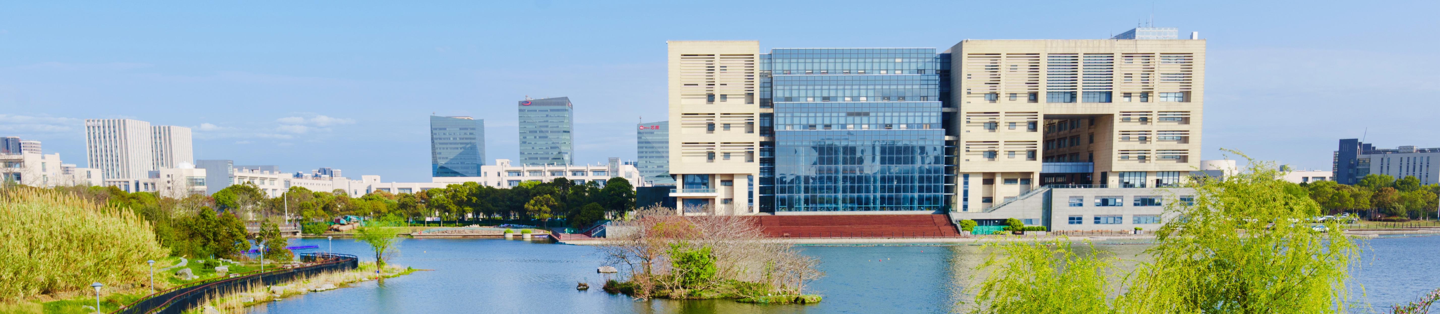 物流工程学院专家讲座：高端数控机床现状与创新发展